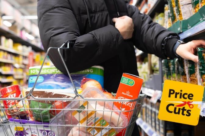 Tomatoes and onions among Morrisons’ latest price cuts | News | Fruitnet