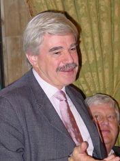 Whitty: lead by example | Article | Fruitnet