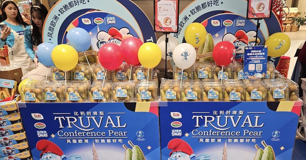 Dole and Truval expand Smurfs campaign in China | News | Fruitnet