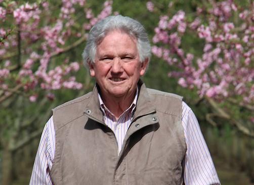 Paynter recognised with Outstanding Contribution award | Article | Fruitnet