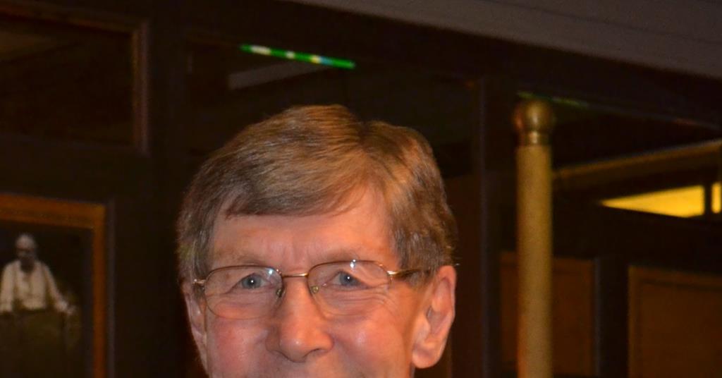 Apple titan Barlow announces retirement | Article | Fruitnet