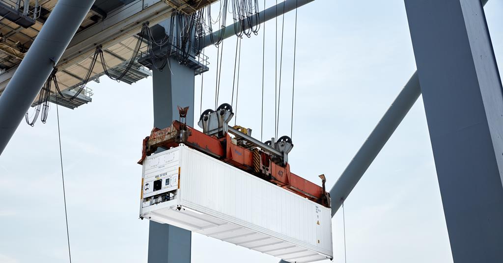 Maersk Container Industry: Fokus auf Cold Chain Business | Article ... Maersk Container Industry: Fokus auf Cold Chain Business | Article ...
