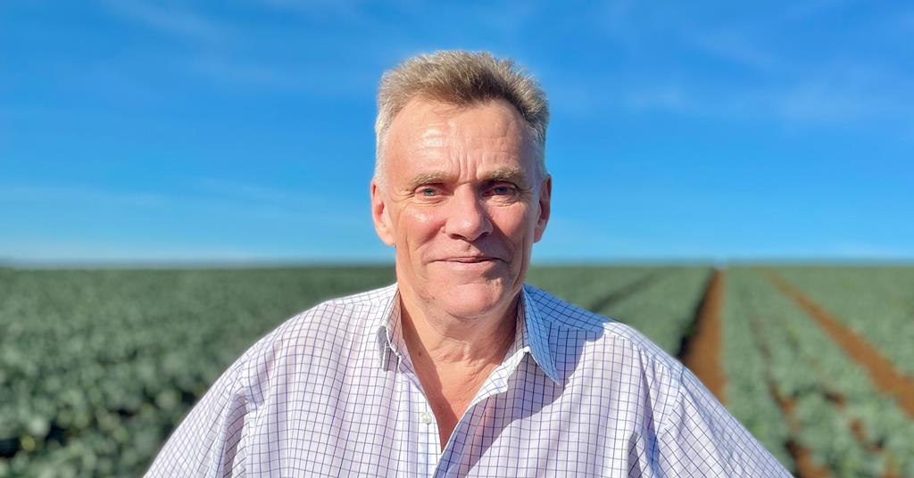 Leaderbrand’s Stuart Davis awarded Horticulture New Zealand life ...