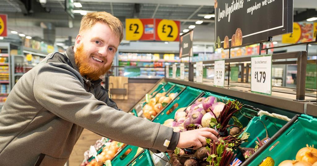 Loose fruit and veg are centre stage in low-carbon Morrisons | Article ...
