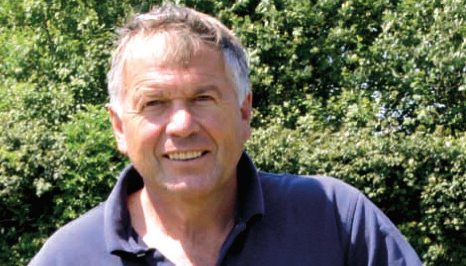 CBE for Peter Barfoot | Article | Fruitnet