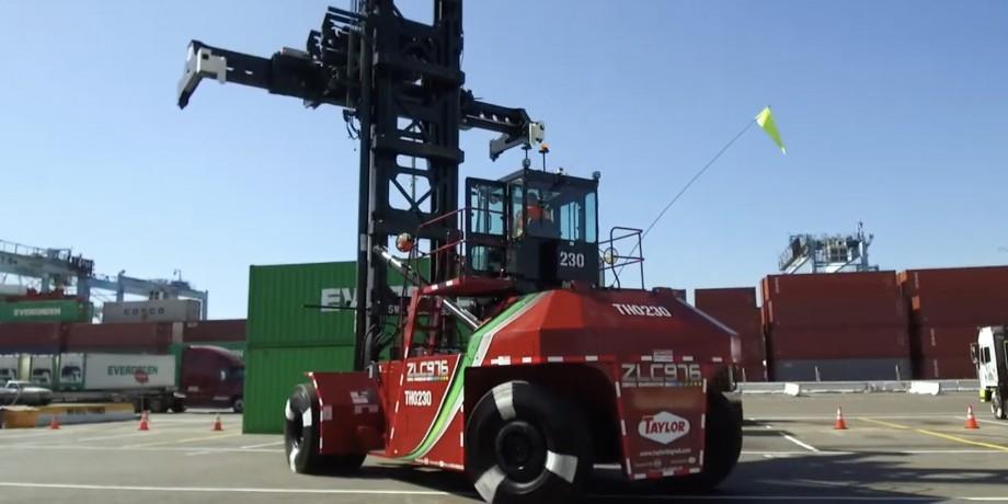 Electric handlers operating at Port of LA | Article | Fruitnet