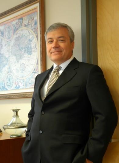 Jim DiMenna receives Canadian gong | Article | Fruitnet