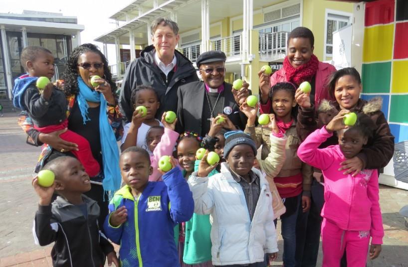 RSA exporter marks Nelson Mandela Day | Article | Fruitnet