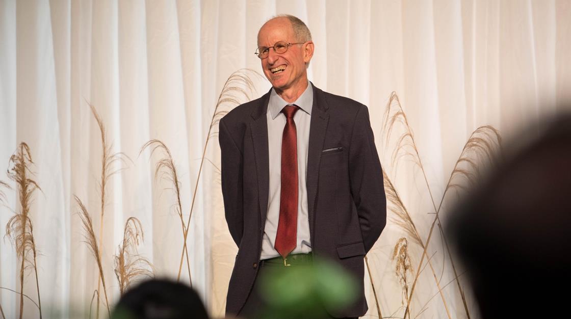 Ian Greaves awarded Hayward Medal | Article | Fruitnet