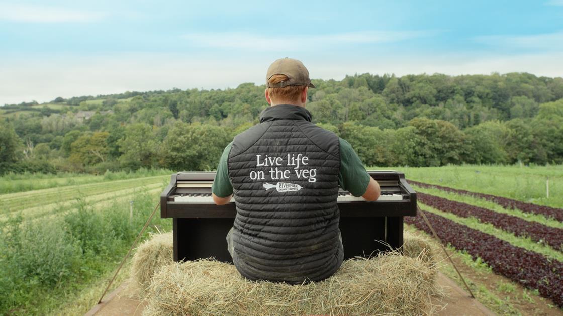 New Riverford campaign celebrates freshness and farmers | News | Fruitnet